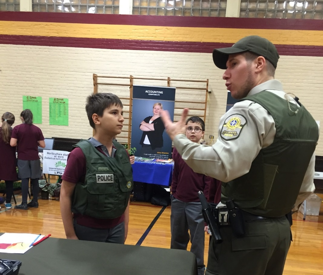 Des élèves inspirés par la philosophie de Kyries Hebert - Journal Le ...